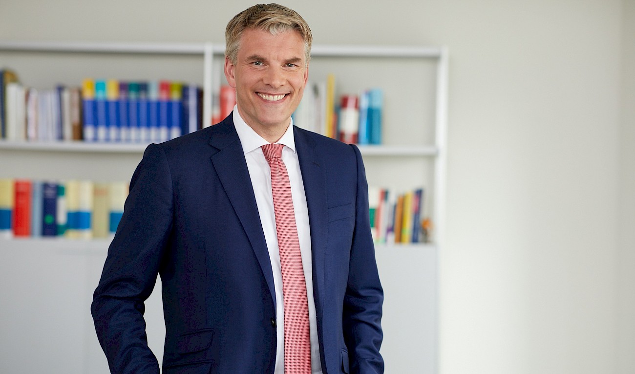 Dr. Alexander Gebele, LL.M. (San Diego)